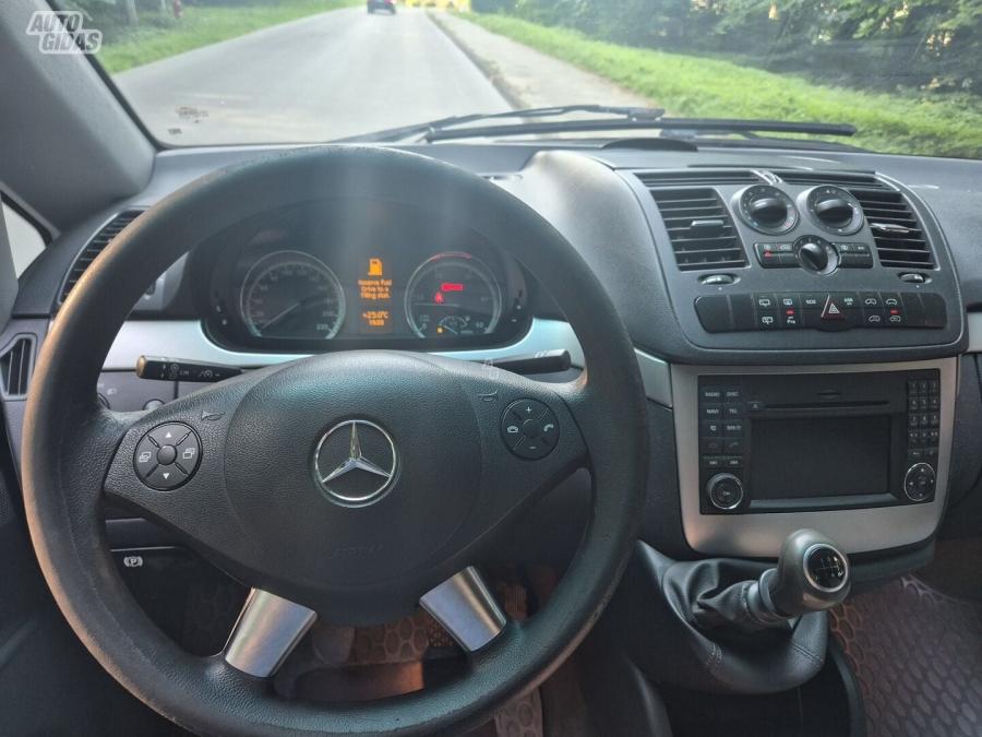 Black Mercedes-Benz Viano 2011 in Alytus, with an engine capacity of 2.10 L and mileage of 26 thousand km for 8900 €, photo 20 on AUTOMOTO.COM.LV
