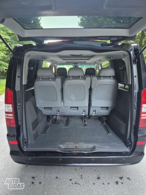 Black Mercedes-Benz Viano 2011 in Alytus, with an engine capacity of 2.10 L and mileage of 26 thousand km for 8900 €, photo 24 on AUTOMOTO.COM.LV