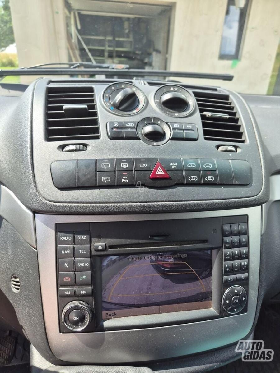 Black Mercedes-Benz Viano 2011 in Alytus, with an engine capacity of 2.10 L and mileage of 26 thousand km for 8900 €, photo 26 on AUTOMOTO.COM.LV