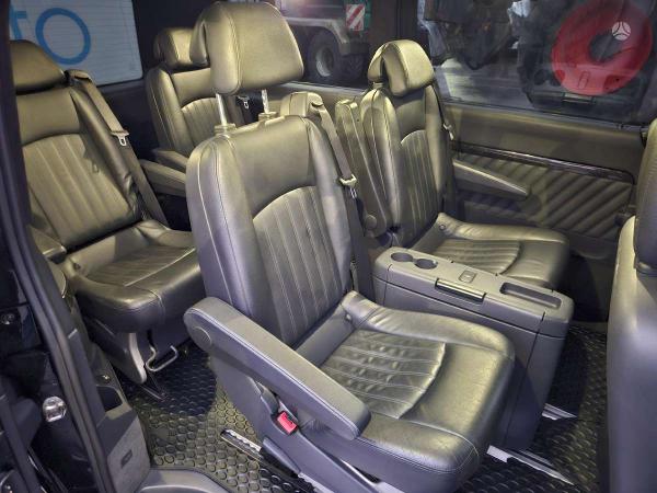 Melns Mercedes-Benz Viano 2012 Rīga, ar dzinēja tilpumu 2.99 L un nobraukumu 382 tūkst. km par 19965 €, foto 11 vietnē AUTOMOTO.COM.LV