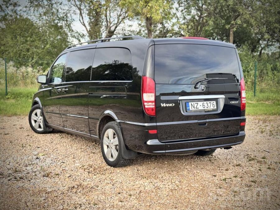 Melns Mercedes-Benz Viano 2014 Rīga, ar dzinēja tilpumu 2.20 L un nobraukumu 298 tūkst. km par 14990 €, foto 4 vietnē AUTOMOTO.COM.LV