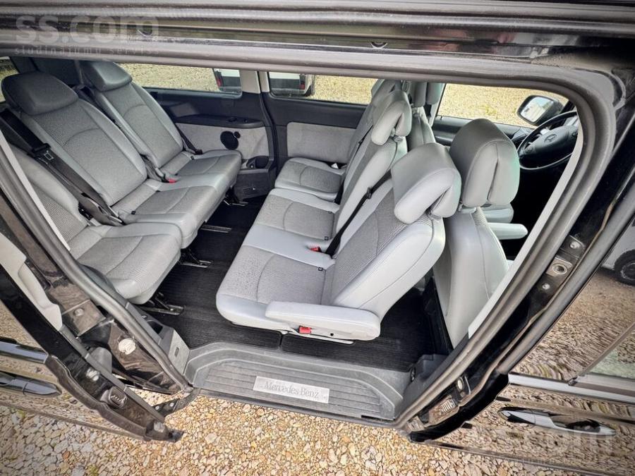 Melns Mercedes-Benz Viano 2014 Rīga, ar dzinēja tilpumu 2.20 L un nobraukumu 298 tūkst. km par 14990 €, foto 20 vietnē AUTOMOTO.COM.LV