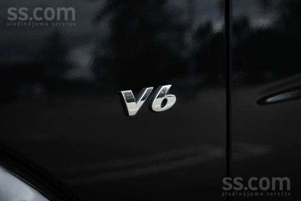 Black Mercedes-Benz Viano 2014 in Riga, with an engine capacity of 3.00 L and mileage of 194 thousand km for 19500 €, photo 8 on AUTOMOTO.COM.LV