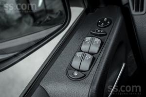 Melns Mercedes-Benz Viano 2014 Rīga, ar dzinēja tilpumu 3.00 L un nobraukumu 194 tūkst. km par 19500 €, foto 19 vietnē AUTOMOTO.COM.LV