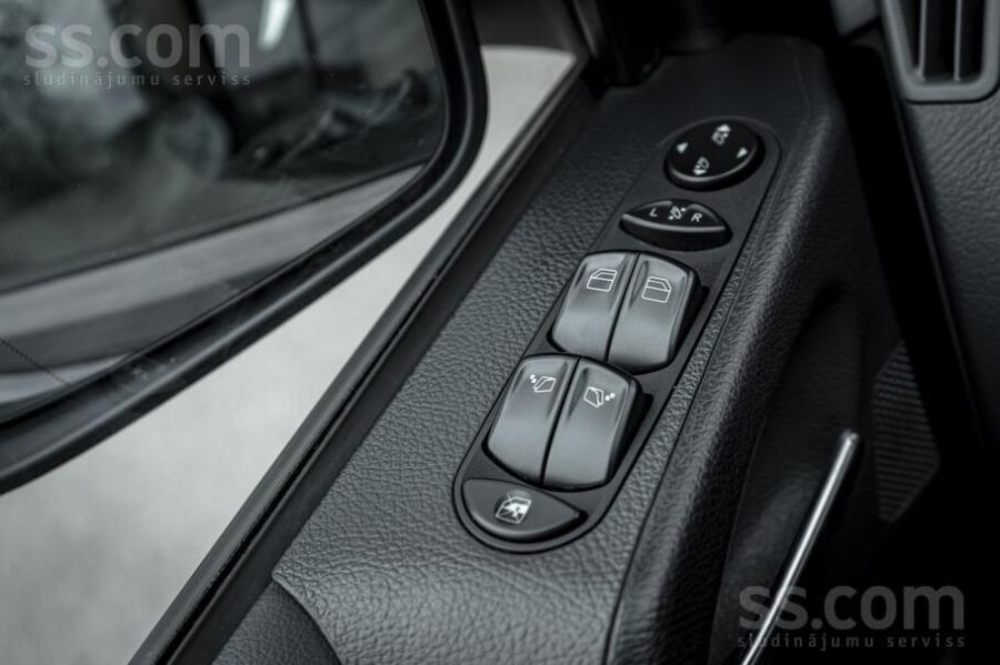Melns Mercedes-Benz Viano 2014 Rīga, ar dzinēja tilpumu 3.00 L un nobraukumu 194 tūkst. km par 19500 €, foto 19 vietnē AUTOMOTO.COM.LV