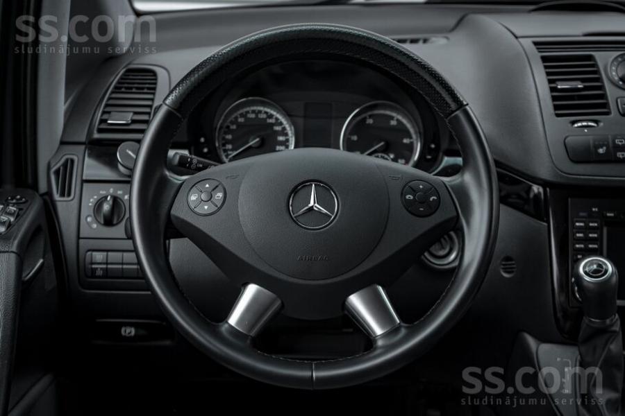 Melns Mercedes-Benz Viano 2014 Rīga, ar dzinēja tilpumu 3.00 L un nobraukumu 194 tūkst. km par 19500 €, foto 25 vietnē AUTOMOTO.COM.LV