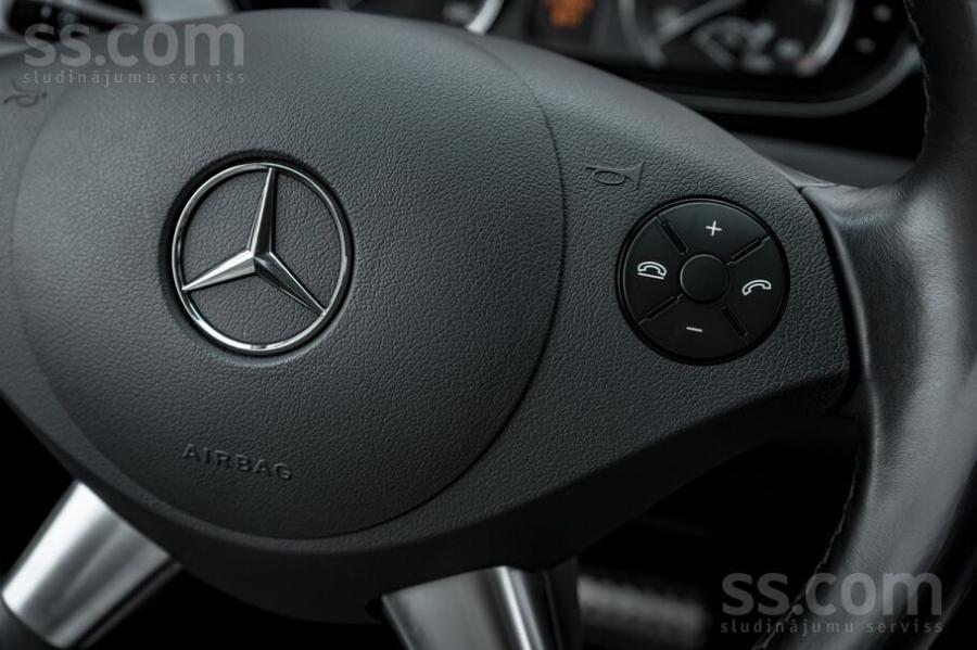 Melns Mercedes-Benz Viano 2014 Rīga, ar dzinēja tilpumu 3.00 L un nobraukumu 194 tūkst. km par 19500 €, foto 26 vietnē AUTOMOTO.COM.LV