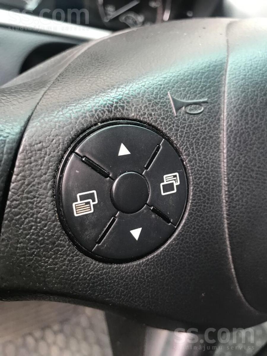 Melns Mercedes-Benz Viano 2014 Rīga, ar dzinēja tilpumu 2.20 L un nobraukumu 249 tūkst. km par 12880 €, foto 32 vietnē AUTOMOTO.COM.LV