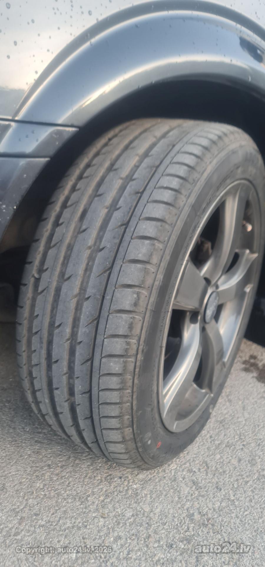 Black Mercedes-Benz Viano 2004 in Tallinn, with an engine capacity of 2.10 L and mileage of 307 thousand km for 5900 €, photo 15 on AUTOMOTO.COM.LV