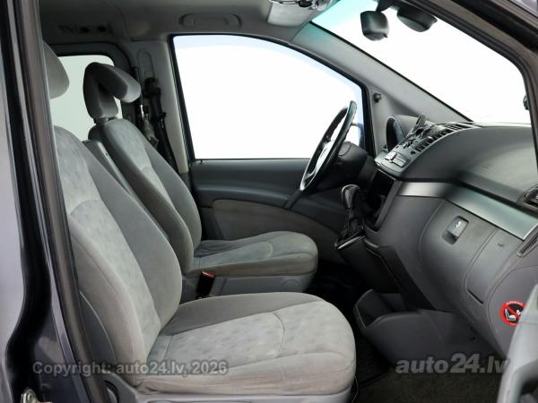 Melns Mercedes-Benz Viano 2005 Tallina, ar dzinēja tilpumu 2.10 L un nobraukumu 412 tūkst. km par 3999 €, foto 7 vietnē AUTOMOTO.COM.LV