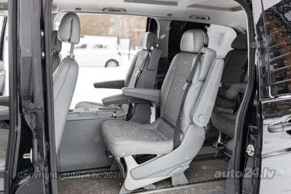 Melns Mercedes-Benz Viano 2008 Tallina, ar dzinēja tilpumu 3.00 L un nobraukumu 499 tūkst. km par 4990 €, foto 9 vietnē AUTOMOTO.COM.LV