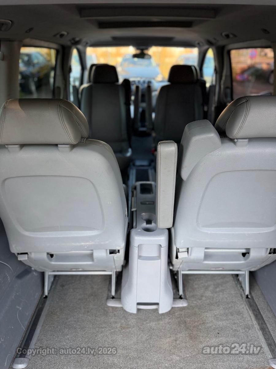 Black Mercedes-Benz Viano 2008 in Tallinn, with an engine capacity of 3.00 L and mileage of 499 thousand km for 6990 €, photo 13 on AUTOMOTO.COM.LV