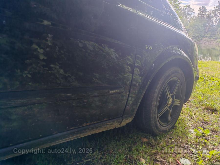 Melns Mercedes-Benz Viano 2010 Tallina, ar dzinēja tilpumu 3.00 L un nobraukumu 404 tūkst. km par 10500 €, foto 6 vietnē AUTOMOTO.COM.LV