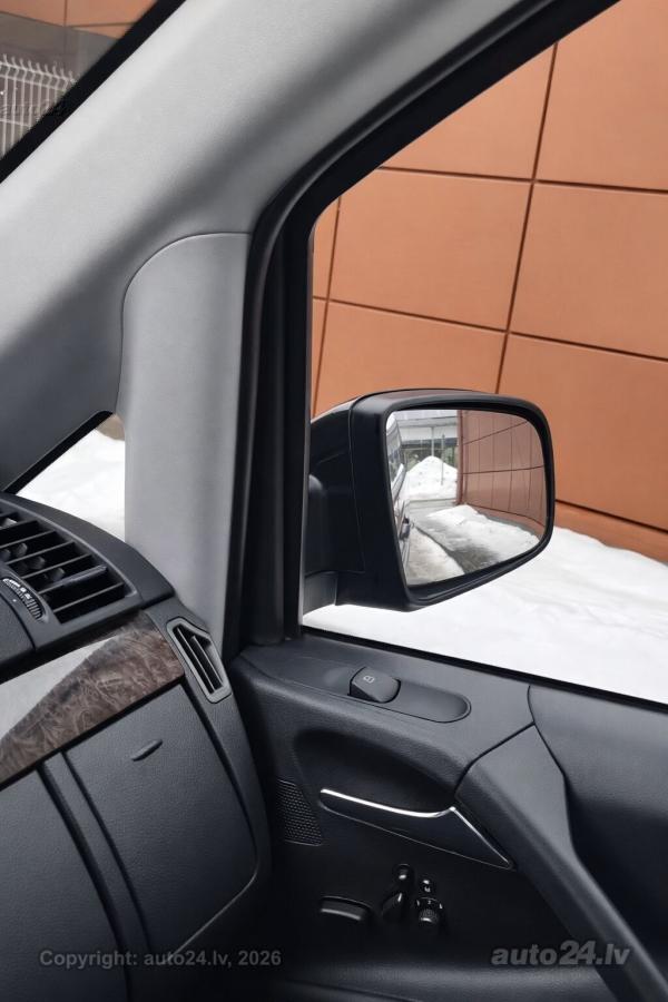 Melns Mercedes-Benz Viano 2011 Tallina, ar dzinēja tilpumu 3.00 L un nobraukumu 310 tūkst. km par 13900 €, foto 11 vietnē AUTOMOTO.COM.LV