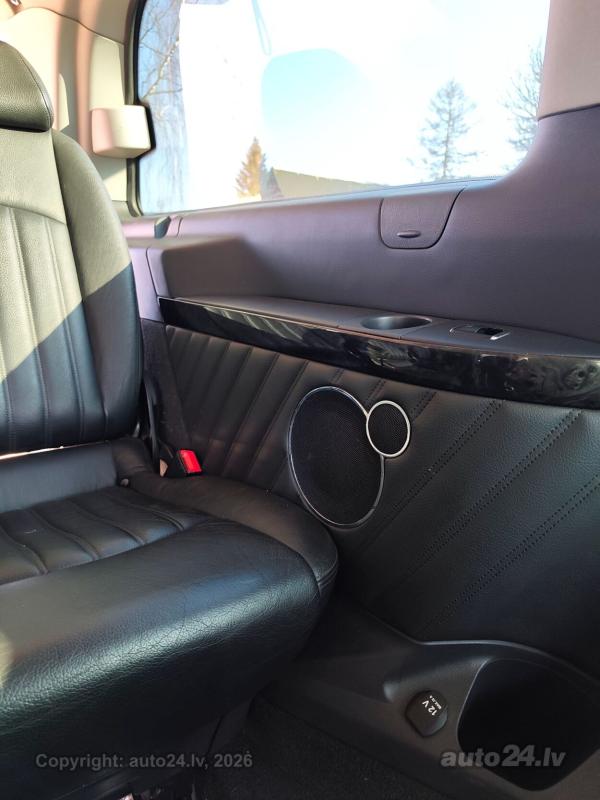 Melns Mercedes-Benz Viano 2011 Veru, ar dzinēja tilpumu 3.00 L un nobraukumu 321 tūkst. km par 15500 €, foto 11 vietnē AUTOMOTO.COM.LV