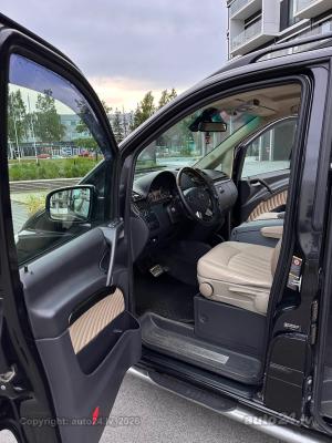 Melns Mercedes-Benz Viano 2011 Tallina, ar dzinēja tilpumu 3.00 L un nobraukumu 400 tūkst. km par 9750 €, foto 16 vietnē AUTOMOTO.COM.LV