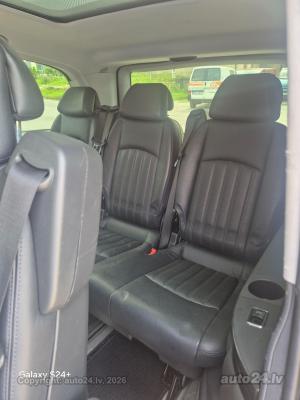 Black Mercedes-Benz Viano 2011 in Rakvere, with an engine capacity of 3.00 L and mileage of 383 thousand km for 13800 €, photo 7 on AUTOMOTO.COM.LV
