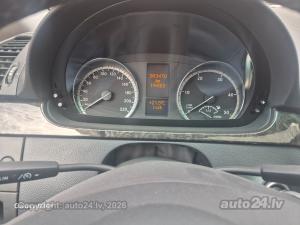 Black Mercedes-Benz Viano 2011 in Rakvere, with an engine capacity of 3.00 L and mileage of 383 thousand km for 13800 €, photo 11 on AUTOMOTO.COM.LV