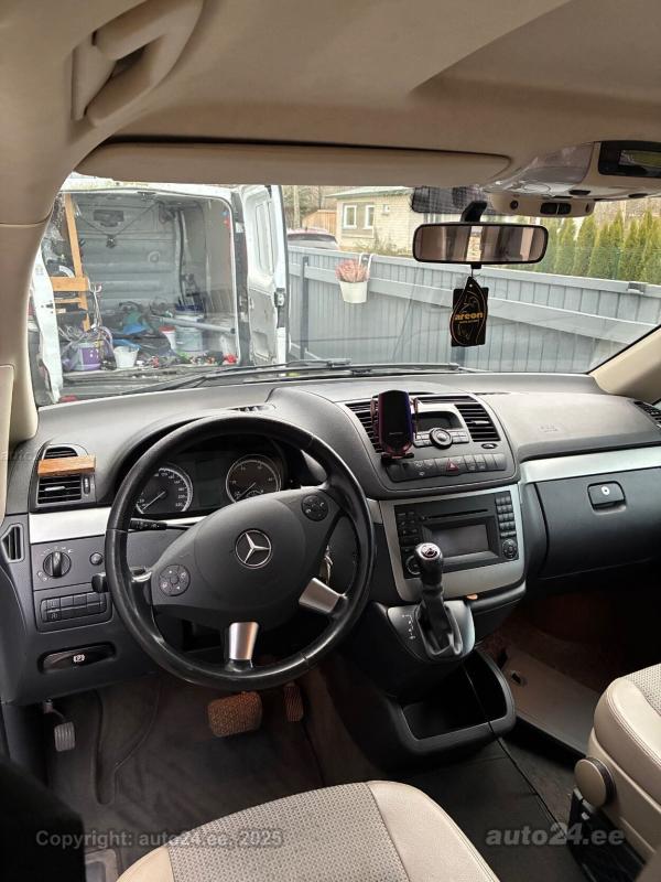 Black Mercedes-Benz Viano 2012 in Parnu, with an engine capacity of 3.00 L and mileage of 328 thousand km for 14300 €, photo 11 on AUTOMOTO.COM.LV