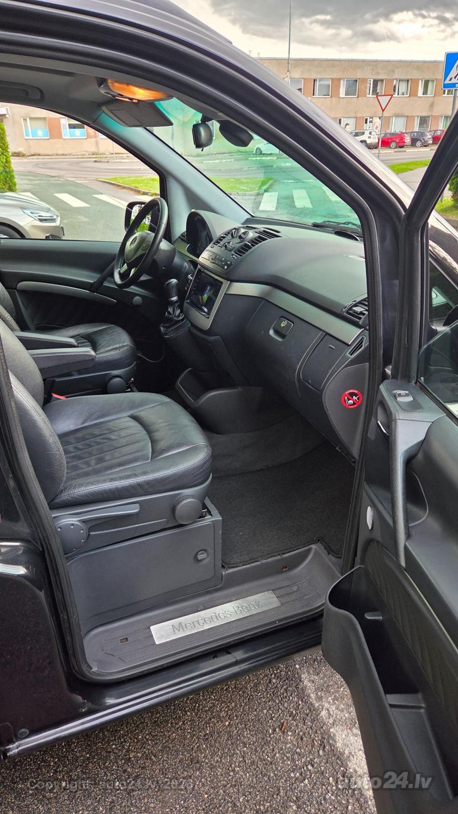 Melns Mercedes-Benz Viano 2012 Tallina, ar dzinēja tilpumu 3.00 L un nobraukumu 297 tūkst. km par 10900 €, foto 10 vietnē AUTOMOTO.COM.LV