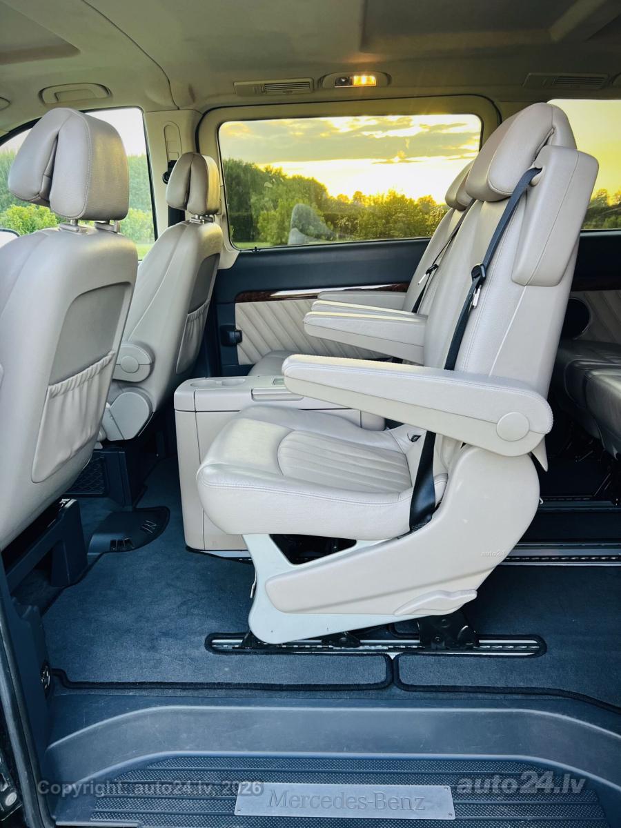 Melns Mercedes-Benz Viano 2012 Rapla, ar dzinēja tilpumu 3.00 L un nobraukumu 415 tūkst. km par 14999 €, foto 10 vietnē AUTOMOTO.COM.LV