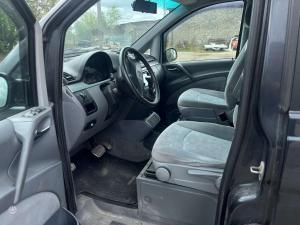 Zils Mercedes-Benz Viano 2004 Marijampole, ar dzinēja tilpumu 2.15 L un nobraukumu 230 tūkst. km par 2900 €, foto 16 vietnē AUTOMOTO.COM.LV