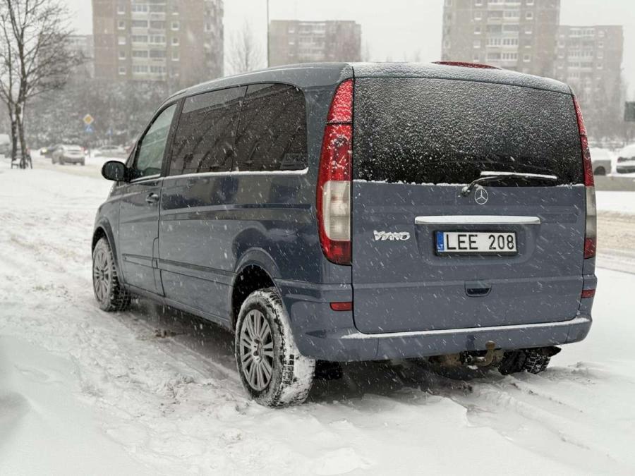 Blue Mercedes-Benz Viano 2006 in Vilnius, with an engine capacity of 2.20 L and mileage of 380 thousand km for 2450 €, photo 4 on AUTOMOTO.COM.LV