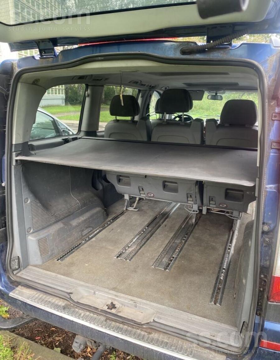 Zils Mercedes-Benz Viano 2004 Rīga, ar dzinēja tilpumu 2.20 L un nobraukumu 405 tūkst. km par 1500 €, foto 8 vietnē AUTOMOTO.COM.LV