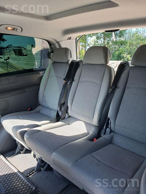 Zils Mercedes-Benz Viano 2007 Rīga, ar dzinēja tilpumu 2.20 L un nobraukumu 665 tūkst. km par 3950 €, foto 9 vietnē AUTOMOTO.COM.LV