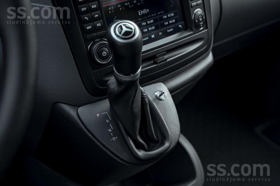 Zils Mercedes-Benz Viano 2007 Rīga, ar dzinēja tilpumu 2.10 L un nobraukumu 330 tūkst. km par 5500 €, foto 22 vietnē AUTOMOTO.COM.LV