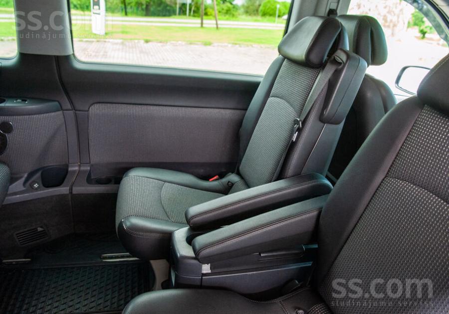 Brown Mercedes-Benz Viano 2011 in Cesis, with an engine capacity of 2.20 L and mileage of 311 thousand km for 8900 €, photo 26 on AUTOMOTO.COM.LV