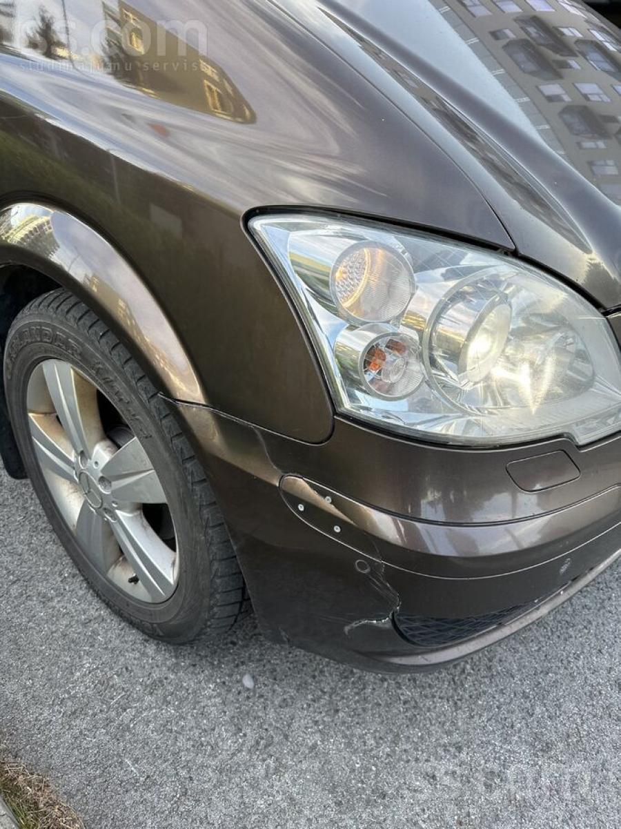 Brown Mercedes-Benz Viano 2012 in Tallinn, with an engine capacity of 3.00 L and mileage of 350 thousand km for 8500 €, photo 6 on AUTOMOTO.COM.LV