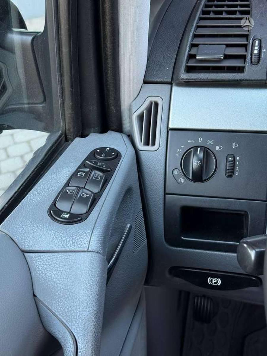 Zaļš Mercedes-Benz Viano 2010 Klaipėda, ar dzinēja tilpumu 2.99 L un nobraukumu 224 tūkst. km par 7700 €, foto 27 vietnē AUTOMOTO.COM.LV