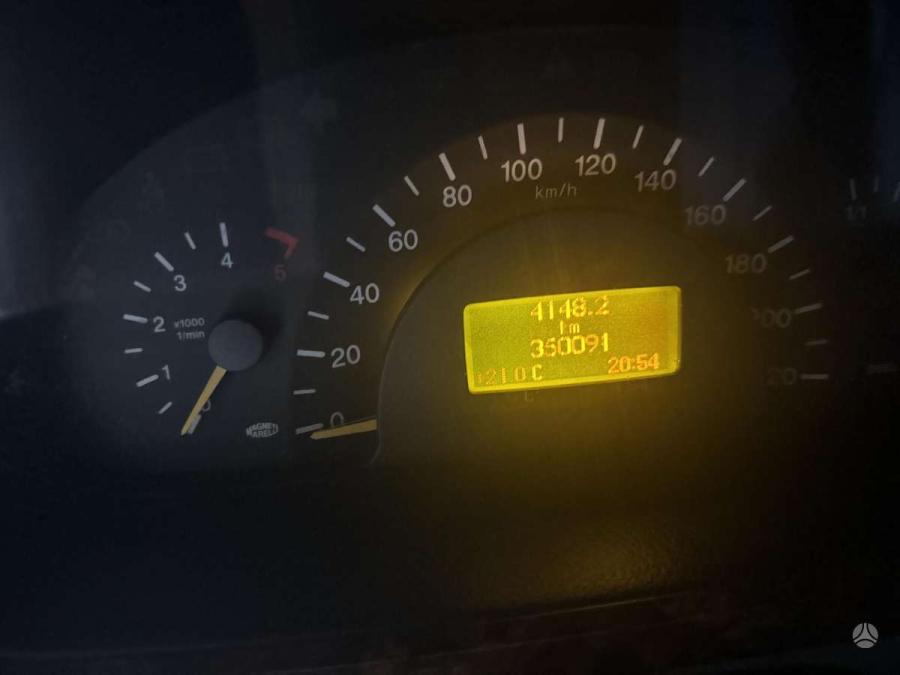 Серый Мерседес Виано 2005 в Шилуте, объемом двигателя 2.20 л и пробегом 350 тыс. км за 6200 €, фото 8 на AUTOMOTO.COM.LV