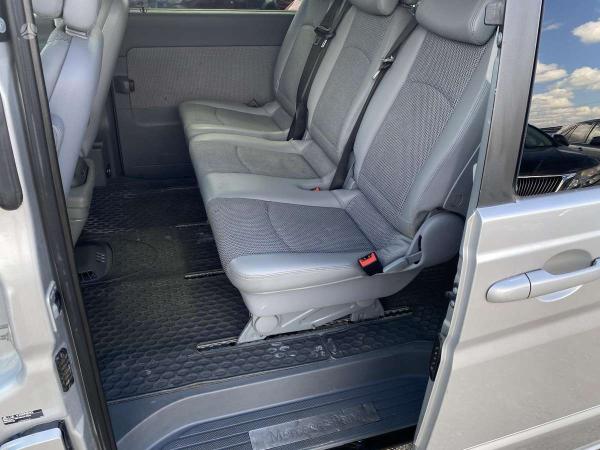Pelēks Mercedes-Benz Viano 2007 Viļņa, ar dzinēja tilpumu 2.15 L un nobraukumu 399 tūkst. km par 4800 €, foto 11 vietnē AUTOMOTO.COM.LV