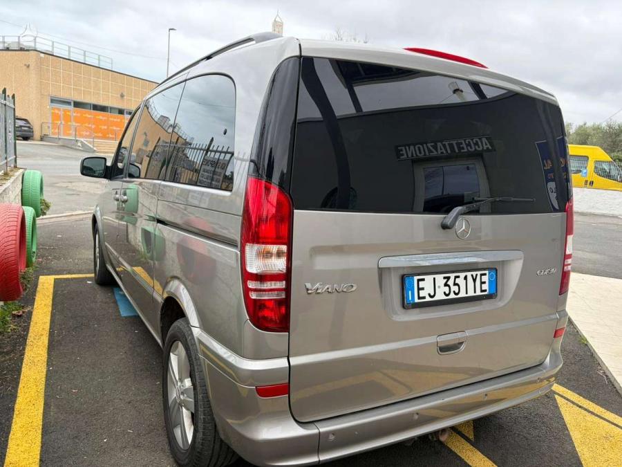 Pelēks Mercedes-Benz Viano 2011 Pasvalys, ar dzinēja tilpumu 2.99 L un nobraukumu 209 tūkst. km par 11500 €, foto 3 vietnē AUTOMOTO.COM.LV