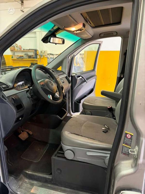 Pelēks Mercedes-Benz Viano 2011 Pasvalys, ar dzinēja tilpumu 2.99 L un nobraukumu 209 tūkst. km par 11500 €, foto 4 vietnē AUTOMOTO.COM.LV