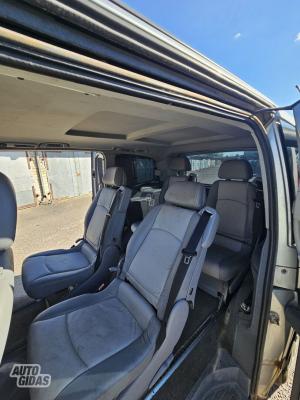 Grey Mercedes-Benz Viano 2004 in Kaunas, with an engine capacity of 2.20 L and mileage of 395 thousand km for 2500 €, photo 13 on AUTOMOTO.COM.LV