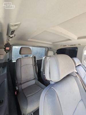 Grey Mercedes-Benz Viano 2004 in Kaunas, with an engine capacity of 2.20 L and mileage of 395 thousand km for 2500 €, photo 15 on AUTOMOTO.COM.LV