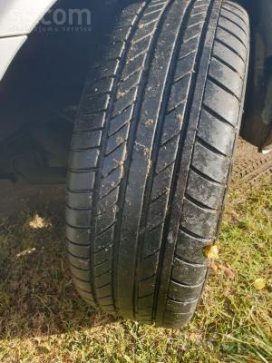 Pelēks Mercedes-Benz Viano 2004 Rīga, ar dzinēja tilpumu 2.20 L un nobraukumu 110 tūkst. km par 14000 €, foto 4 vietnē AUTOMOTO.COM.LV