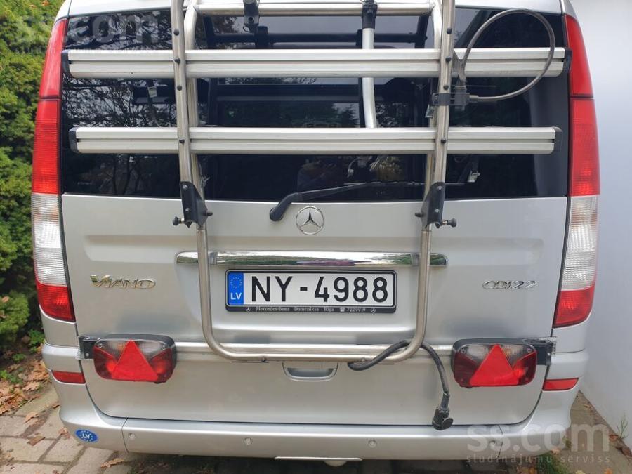 Pelēks Mercedes-Benz Viano 2004 Rīga, ar dzinēja tilpumu 2.20 L un nobraukumu 110 tūkst. km par 14000 €, foto 6 vietnē AUTOMOTO.COM.LV