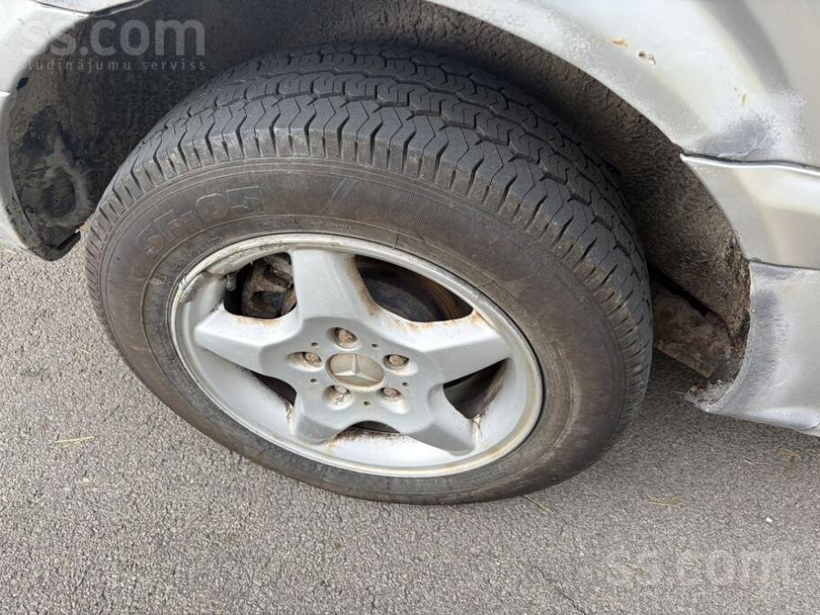 Pelēks Mercedes-Benz Viano 2006 Jūrmala, ar dzinēja tilpumu 2.10 L un nobraukumu 382 tūkst. km par 3200 €, foto 8 vietnē AUTOMOTO.COM.LV