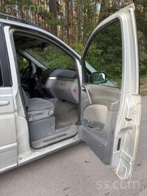 Pelēks Mercedes-Benz Viano 2006 Jūrmala, ar dzinēja tilpumu 2.10 L un nobraukumu 382 tūkst. km par 3200 €, foto 9 vietnē AUTOMOTO.COM.LV