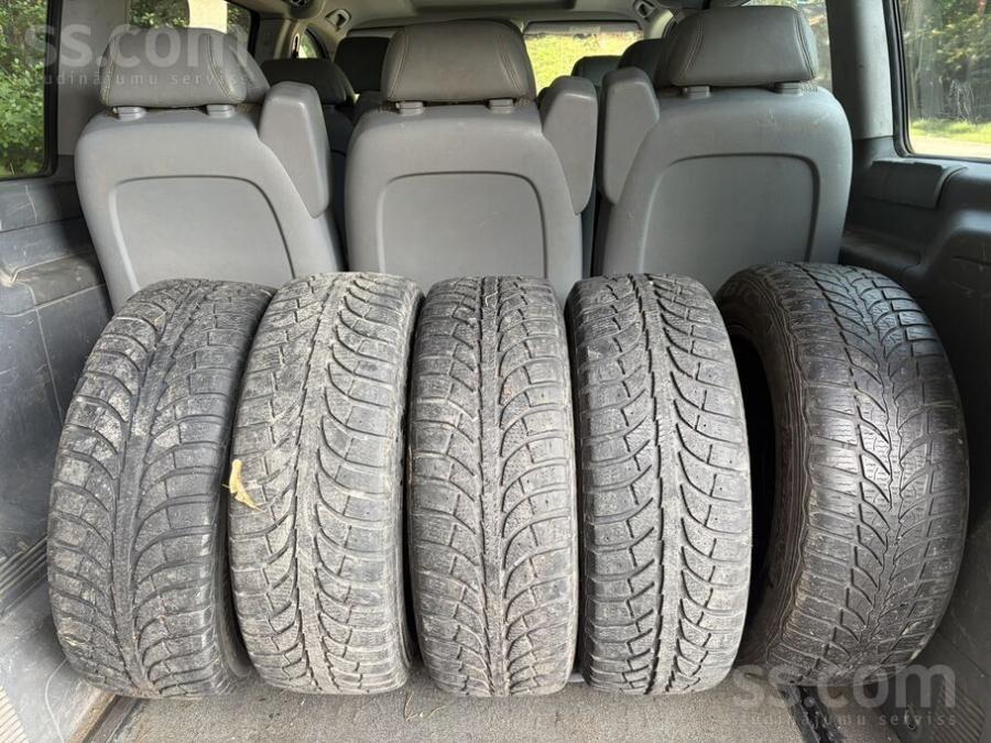 Pelēks Mercedes-Benz Viano 2006 Jūrmala, ar dzinēja tilpumu 2.10 L un nobraukumu 382 tūkst. km par 3200 €, foto 11 vietnē AUTOMOTO.COM.LV