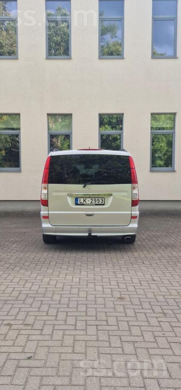 Mercedes-Benz Viano 2008 in Jelgava on AUTOMOTO.COM.LV Grey Mercedes-Benz Viano 2008 in Jelgava, with an engine capacity of 3.00 L and mileage of 258 thousand km for 9500 ā¬, photo 5 on AUTOMOTO.COM.LV