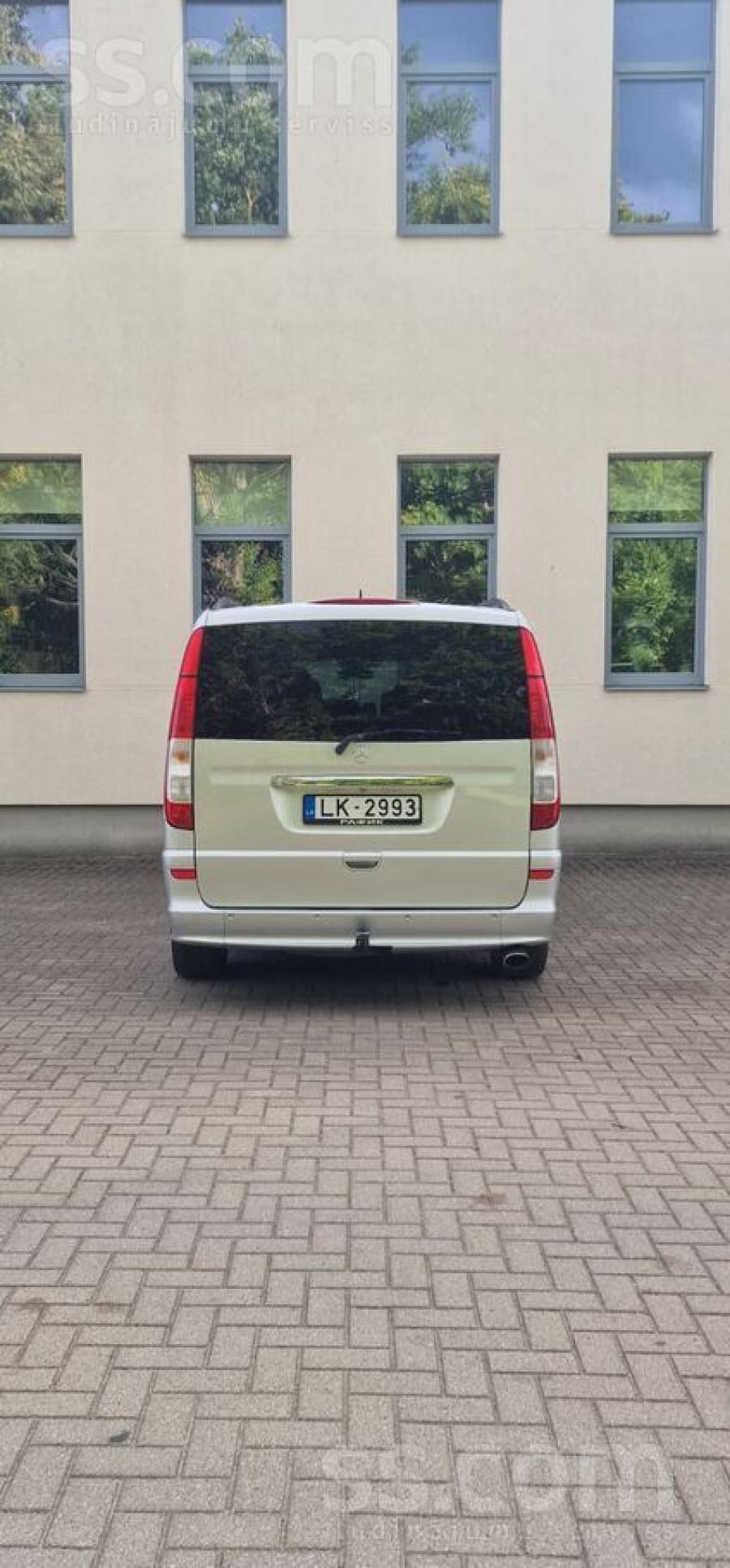 Grey Mercedes-Benz Viano 2008 in Jelgava, with an engine capacity of 3.00 L and mileage of 258 thousand km for 9500 €, photo 5 on AUTOMOTO.COM.LV
