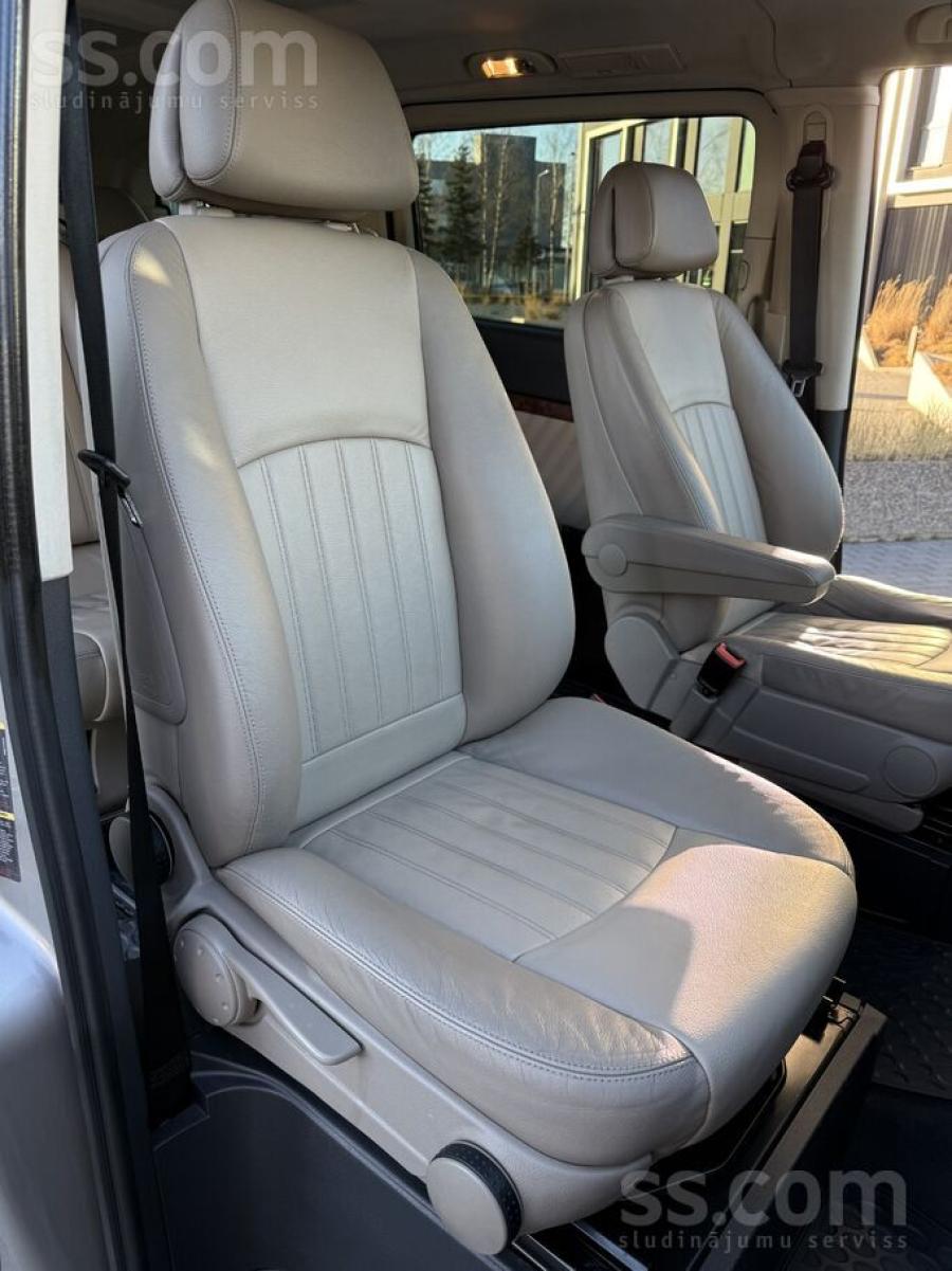 Grey Mercedes-Benz Viano 2013 in Tallinn, with an engine capacity of 2.20 L and mileage of 200 thousand km for 19999 €, photo 14 on AUTOMOTO.COM.LV