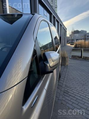 Grey Mercedes-Benz Viano 2013 in Tallinn, with an engine capacity of 2.20 L and mileage of 200 thousand km for 19999 €, photo 24 on AUTOMOTO.COM.LV
