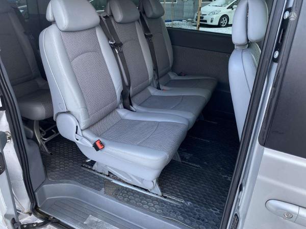 Pelēks Mercedes-Benz Viano 2007 Viļņa, ar dzinēja tilpumu 2.15 L un nobraukumu 398 tūkst. km par 5250 €, foto 11 vietnē AUTOMOTO.COM.LV