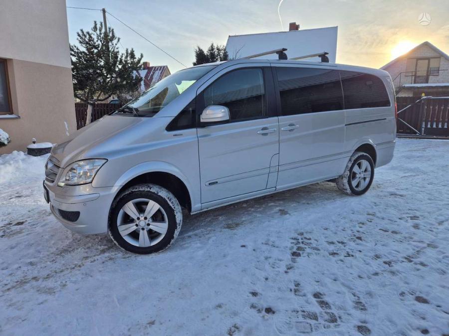 Grey Mercedes-Benz Viano 2011 in Kedainiai, with an engine capacity of 2.14 L and mileage of 296 thousand km for 16700 €, photo 3 on AUTOMOTO.COM.LV